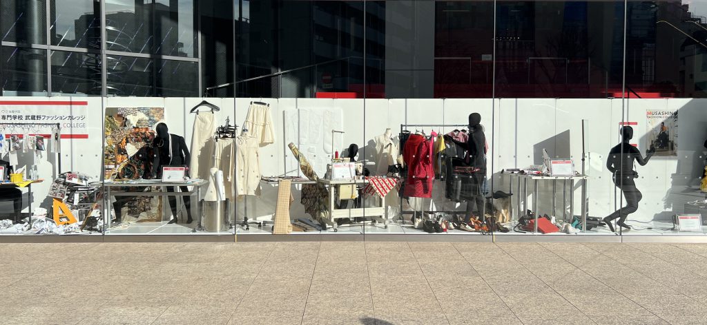 2/9(金)より開催中！【服作りのリアルが見れる作品展示！＠Hareza池袋パークプラザ】 ｜ 【武蔵野ファッションカレッジ】